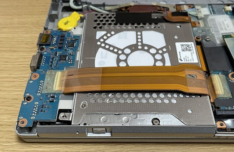 Let’s note CF-SV7を分解、PCIe SSDへの換装プロセスと内部の構成 | Win And I net